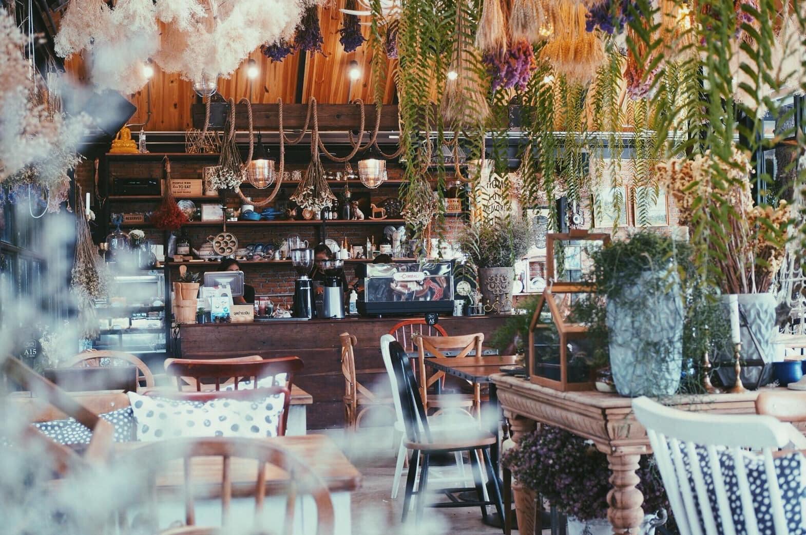 5 คาเฟ่ริมน้ำ ร้านกาแฟน่านั่ง ถ่ายรูปสุดปัง จังหวัดกาญจนบุรี