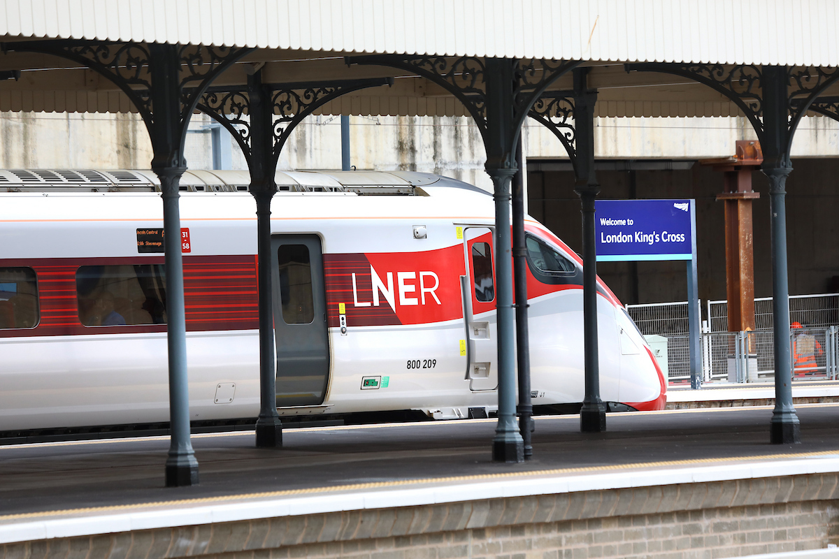 ท่องเที่ยวทั่วสหราชอาณาจักรด้วย “รถไฟ LNER” เดินทางจากลอนดอนสู่ ...