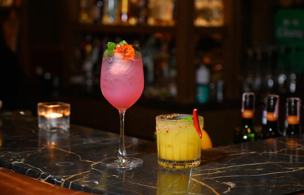 แจกไอเดีย 10 กิจกรรม & สถานที่เดทในกรุงเทพ จูงมือไอ้ต้าวความรักไปหวาน ...