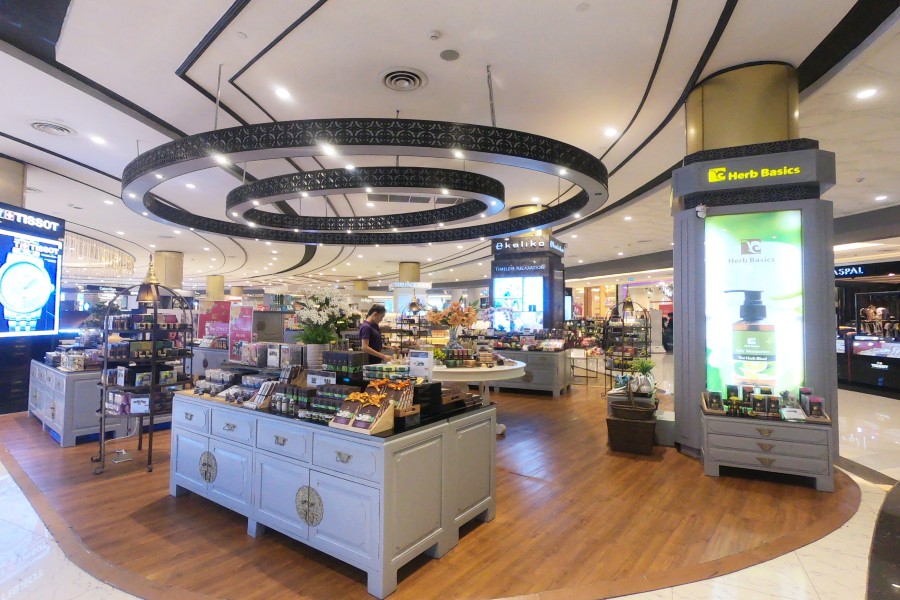 【清邁】尼曼路逛街攻略！Maya百貨、One Nimman、Think Park和尼曼路小店介紹，清邁逛街另類選擇！